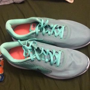 Nike Shoes for Women | Poshmark
